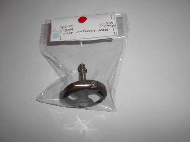 353104 Rotating hook Singer 7136 Sewg machine – Maxisew Data EZI