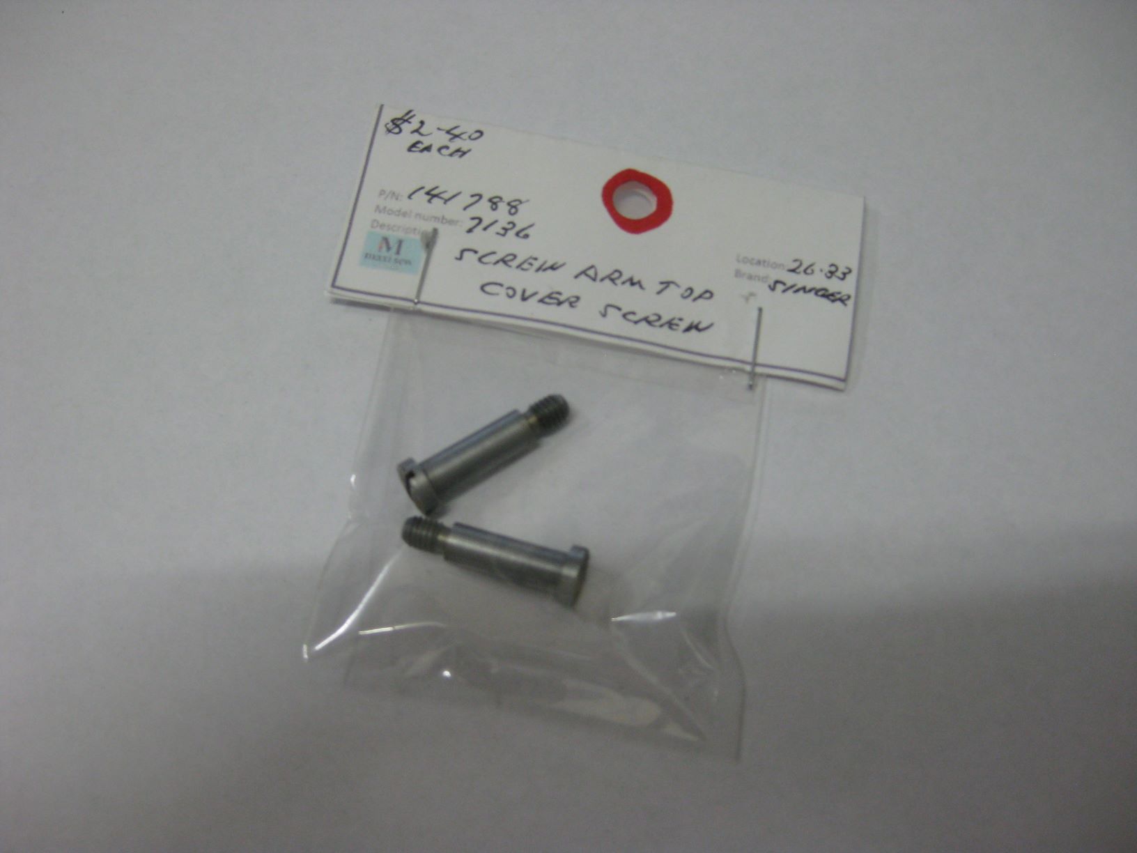 141788 Screw arm top cover screw. Singer 7136 – Maxisew Data EZI