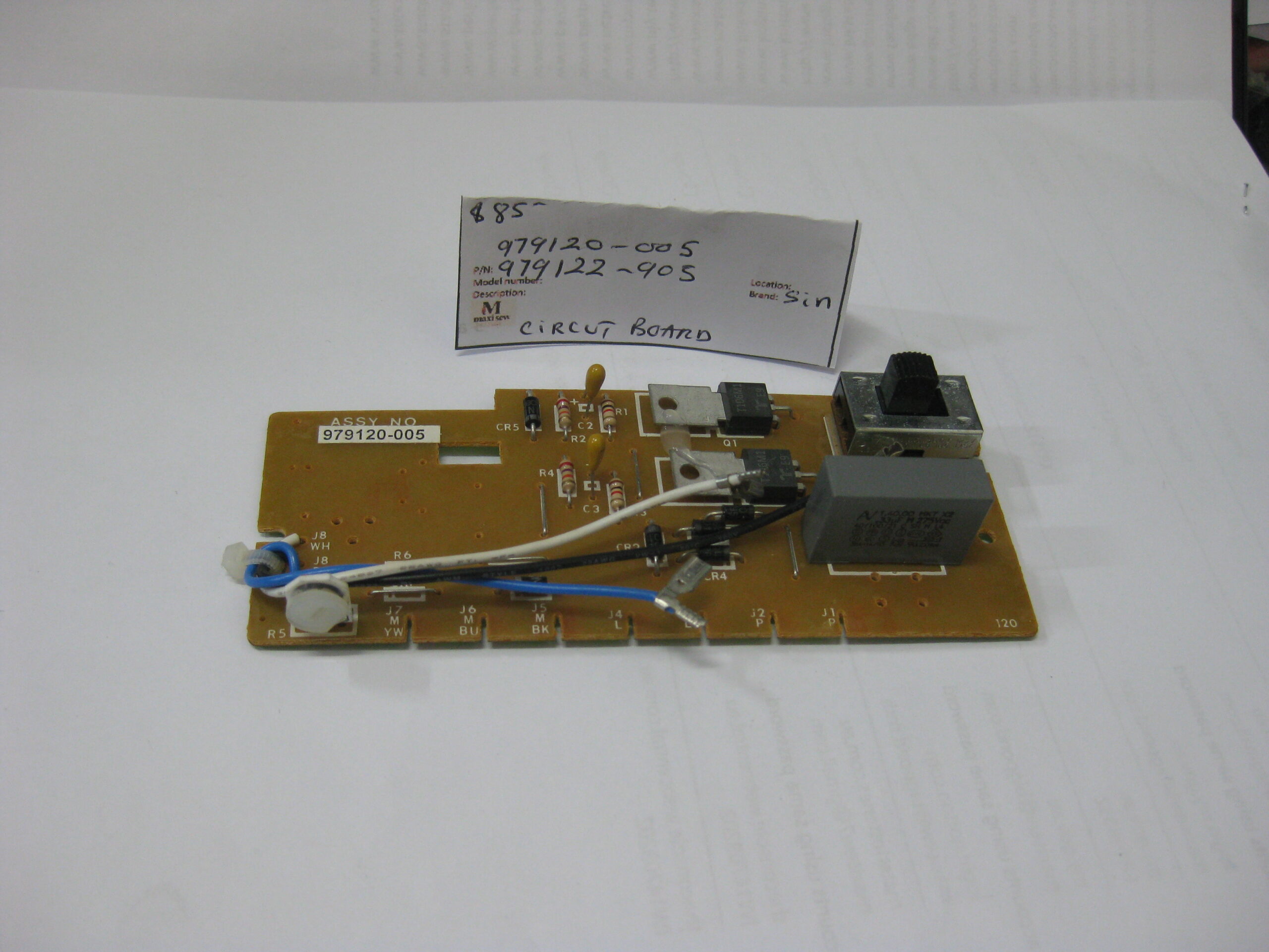979120-005 or 979122-905 circuit board. Singer sewing machine ...